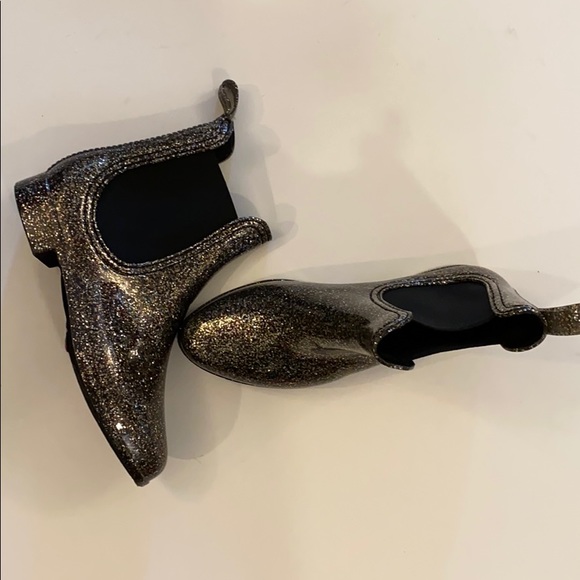 Report | Shoes | Report Slicker Chelsea Rain Boots Shimmer | Poshmark